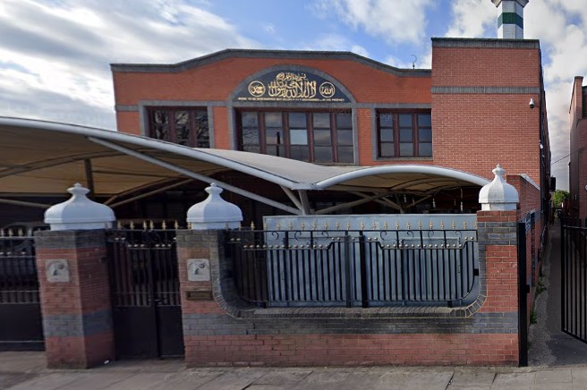 Central Jamia Masjid Prayer Times in Southall London